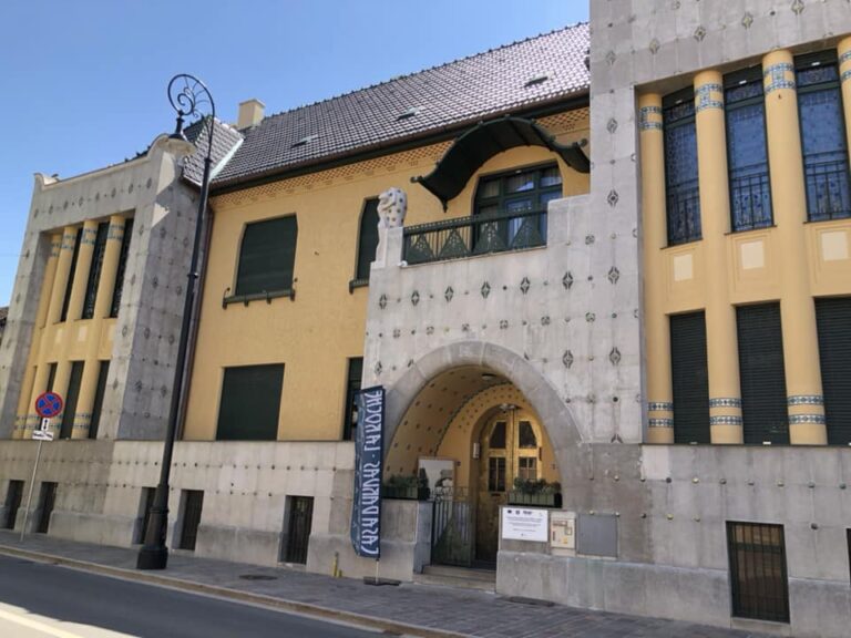 Casa Darvas-La Roche, singurul Muzeu Art Nouveau din România - Călători ...