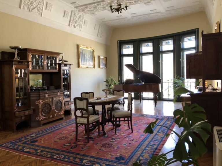 Casa Darvas-La Roche, singurul Muzeu Art Nouveau din România - Călători ...