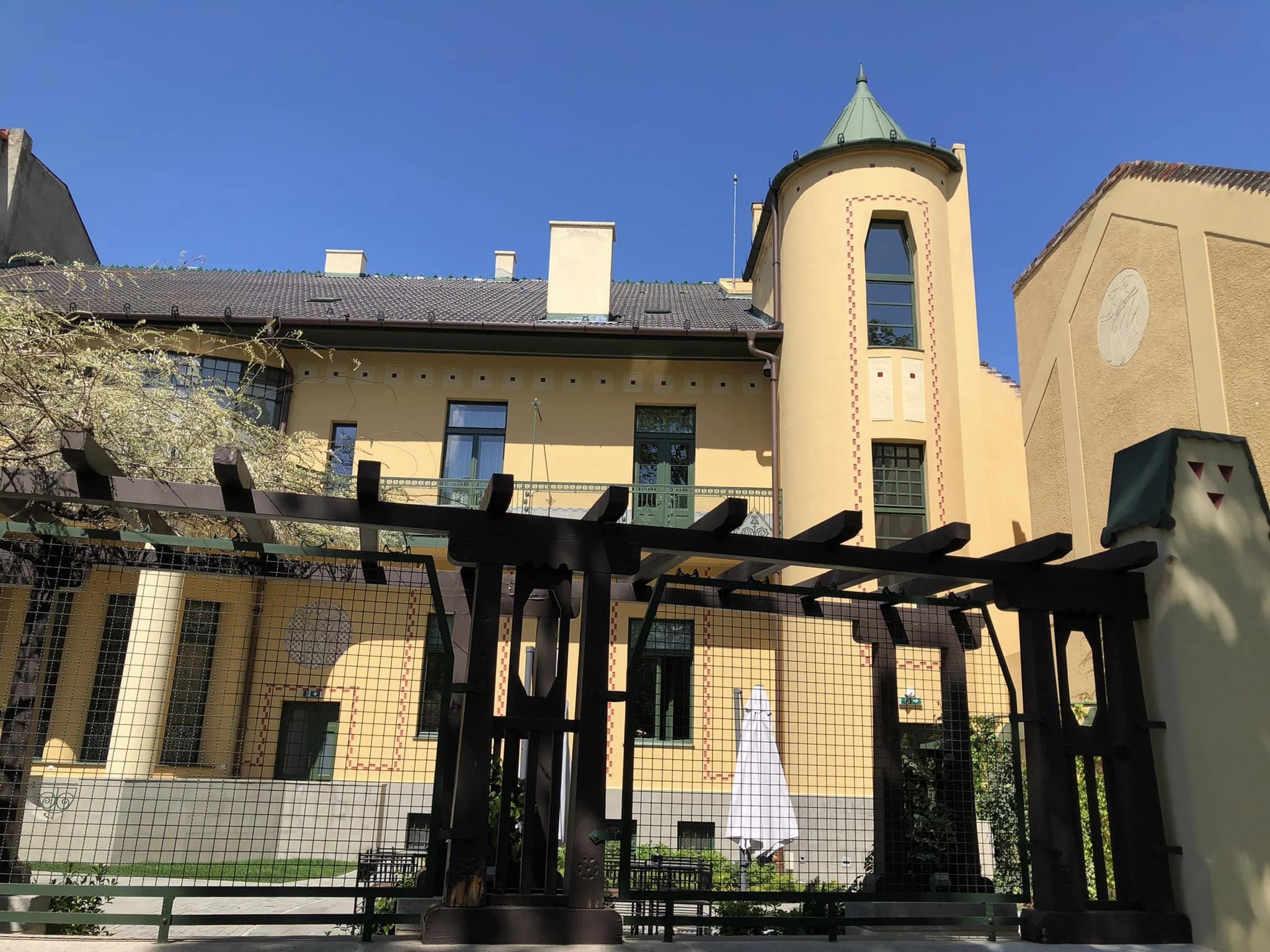 Casa Darvas-La Roche, singurul Muzeu Art Nouveau din România - Călători ...