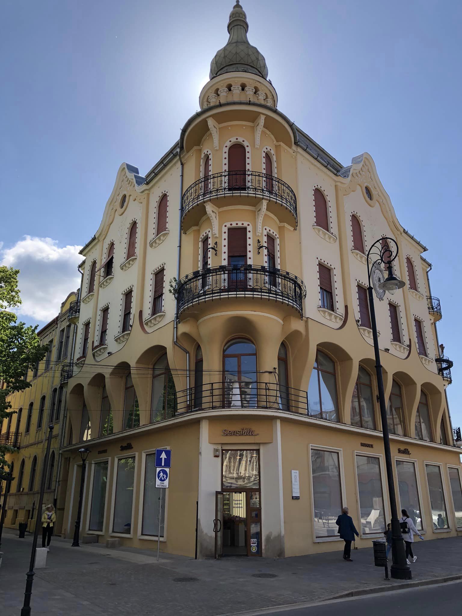 Oradea - o destinație potrivită pentru un City Break (Top 15 obiective ...