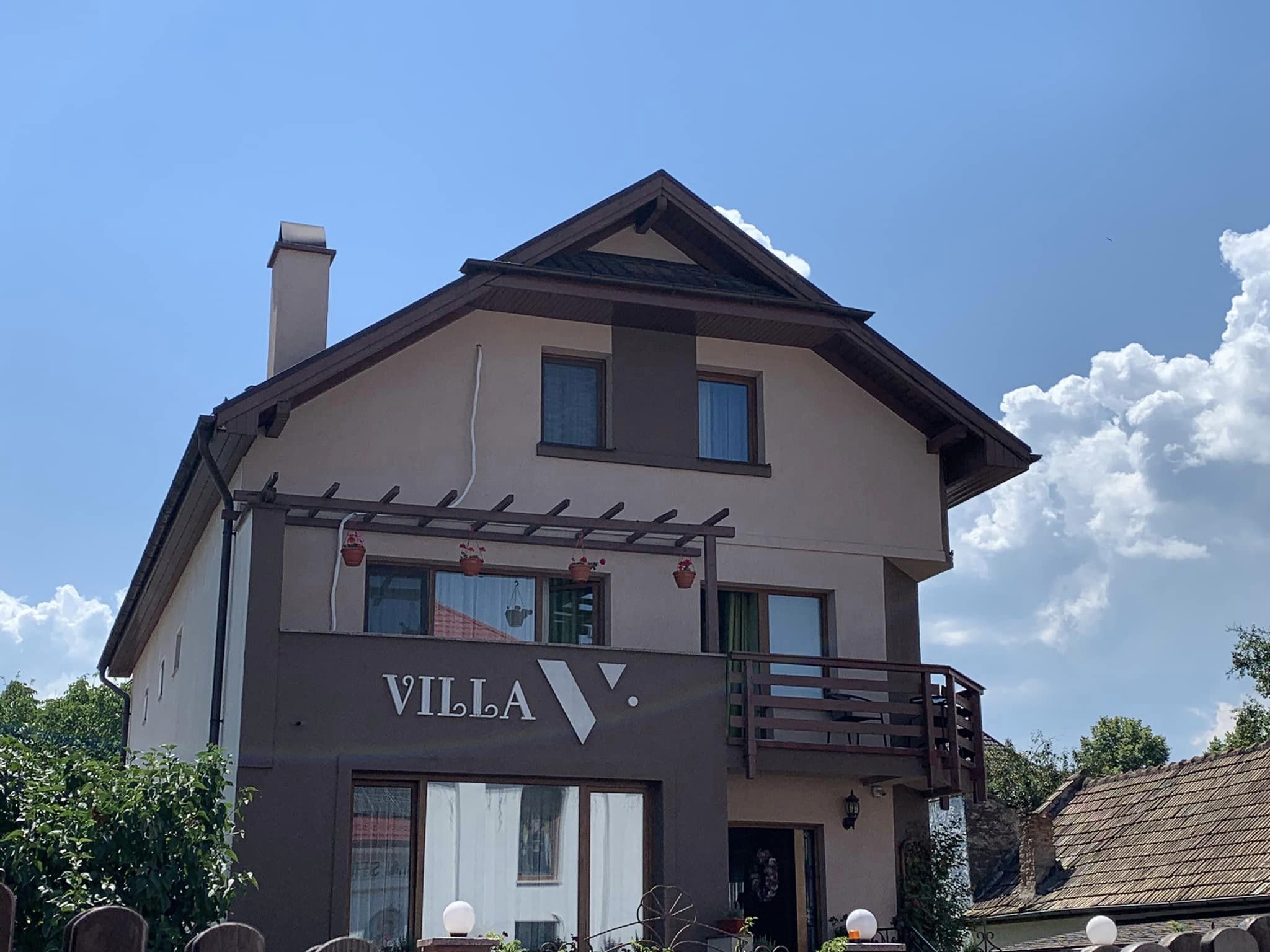 Am avut parte de o cazare pe sufletul nostru, la VILLA V din Brașov ...