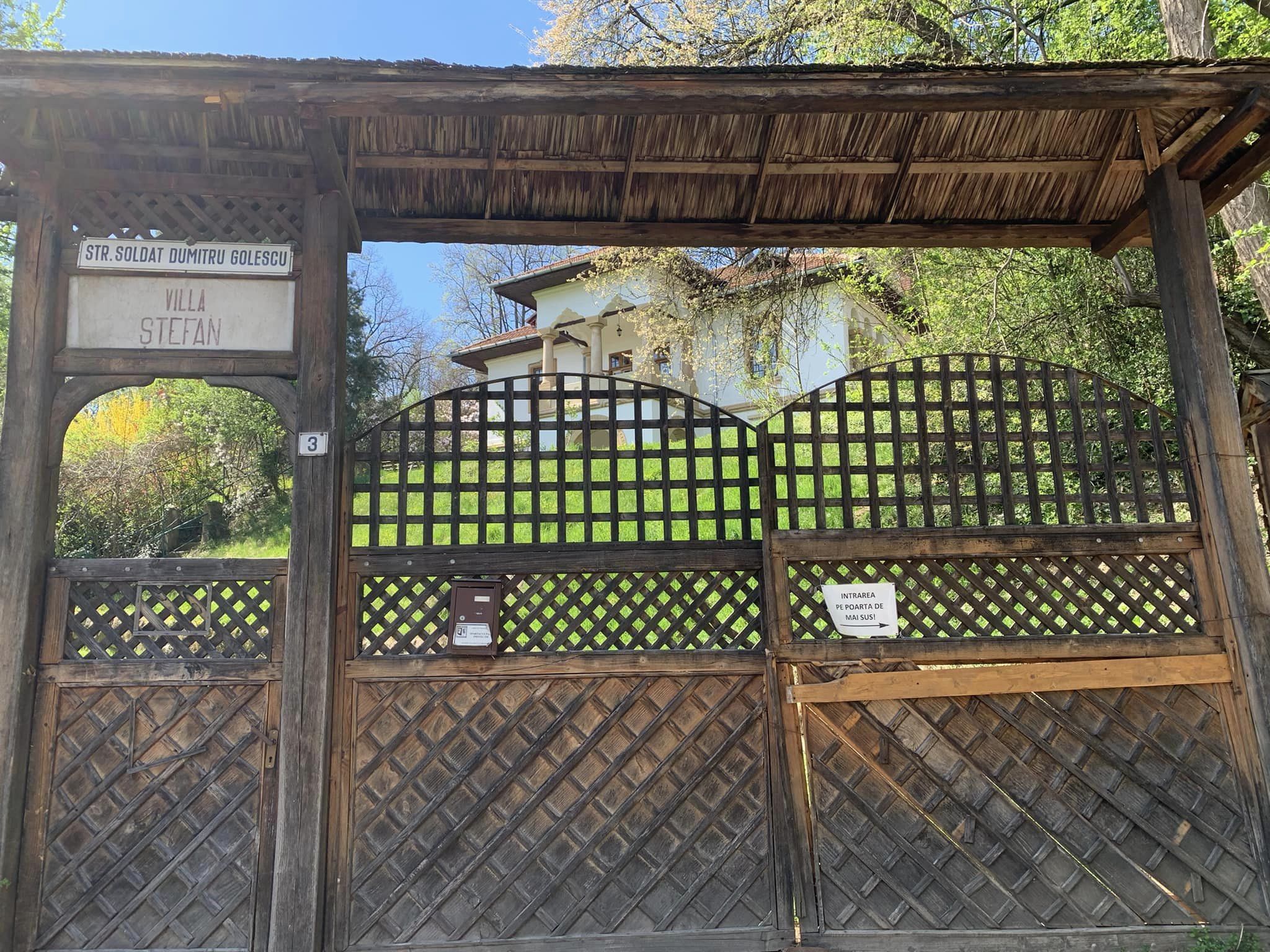 Să mergem la Vila Golescu, pe urmele boierilor de altădată - Călători ...