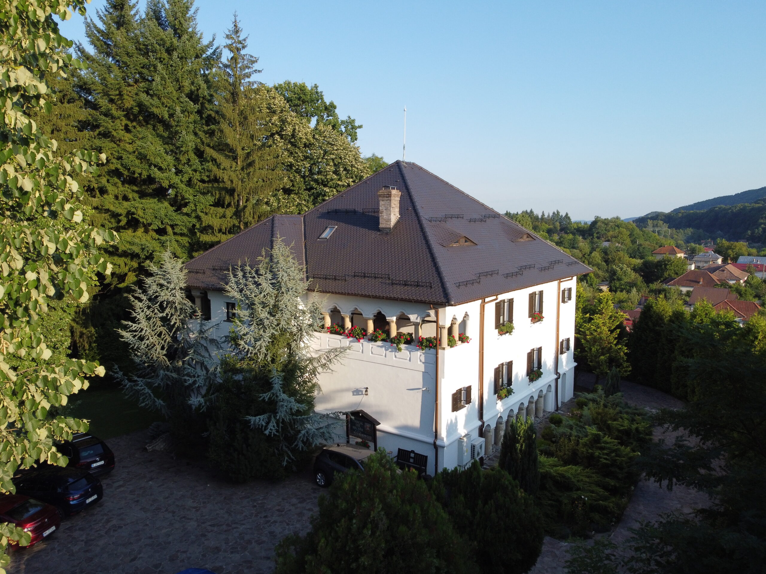 Conacul lui Maldăr: o oază de relaxare în inima Olteniei - Călători ...